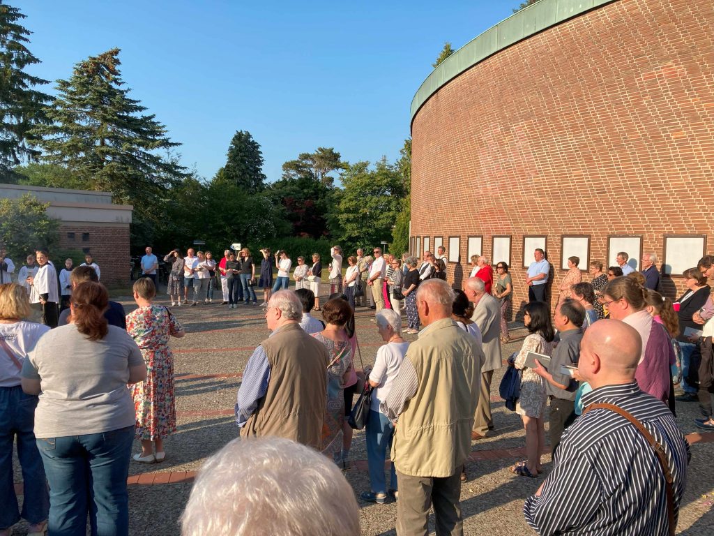 Fronleichnam in St. Olaf | Kath. Pfarrei St. Franziskus Hamburg